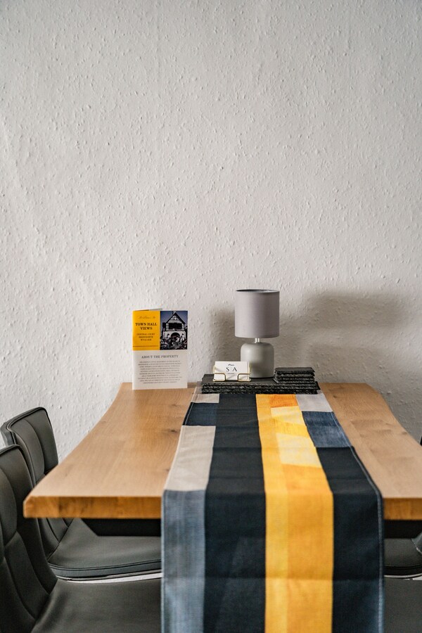Town Centre Apartment | Sleeps 2-4 | Trendy | Modern | Ideal Getaway - Bridgnorth