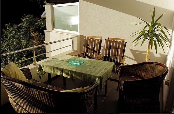 Olive-sunset Haven In Zuljana - Pomena