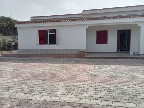 Detached Villa Facing The Sea 8 Beds - Pachino