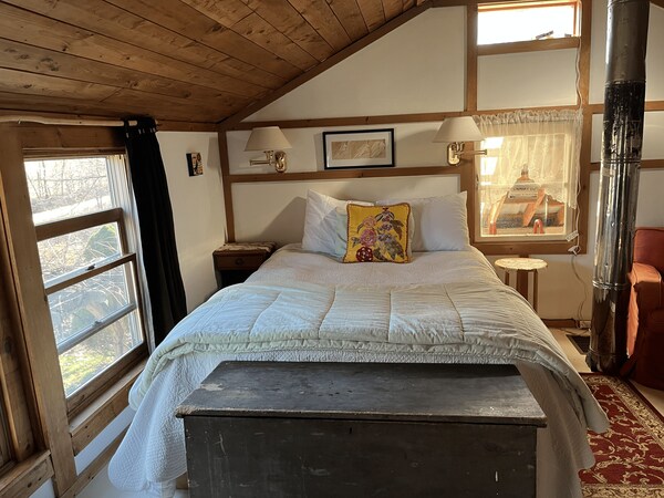 Dream Cabin In Charming Hyde Park With Wifi Access - Vermont