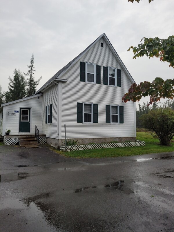 Enjoy Quiet, Country Living At Fisherman's Rest - Eastport, ME