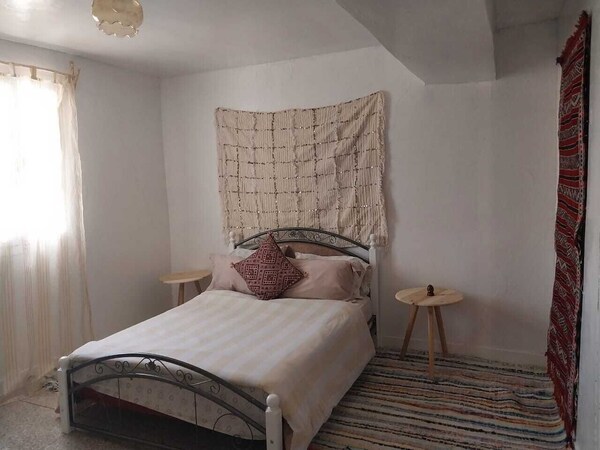 Enchanting 2-bedroom Bed & Breakfast In Ain Leuh With Wifi - Maroc