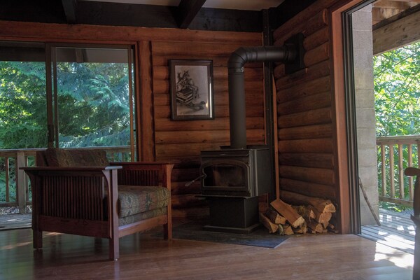 Rockland Woods: Lodge, Land & Lake - Washington