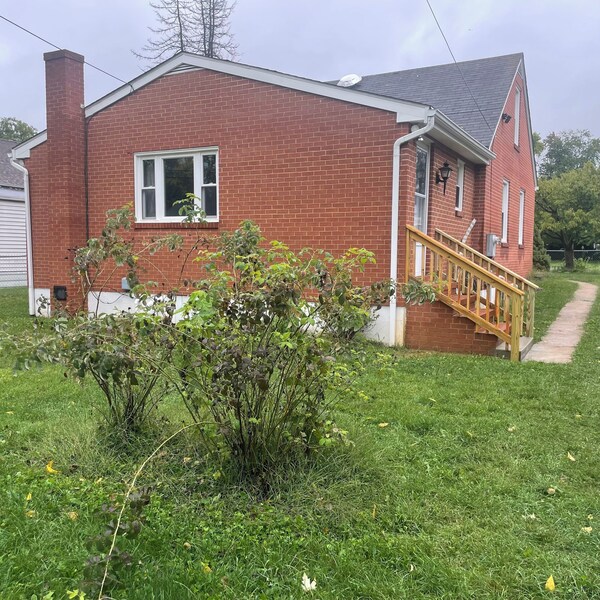 Charming 1-bedroom Apartment In Delightful Waynesboro With Wifi, Ac - Waynesboro, VA