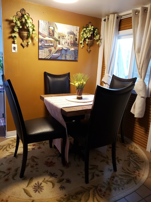 Cozyprivate Peaceful 7mins>airport Front Door Parking Pet Friendly Lodge Duplex - Kent, WA