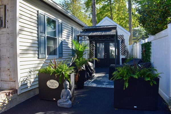 Cozy Cottage By The Beach-pet Friendly - Chesapeake Beach, MD
