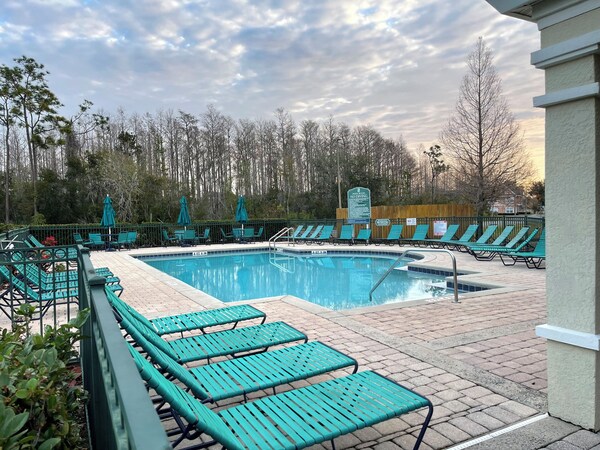 3-bedroom Apartment In Welcoming Kissimmee With Wifi, Ac, Fitness Room - Kissimmee, FL