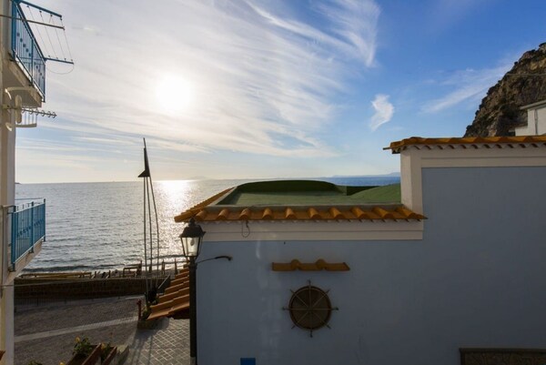 Blue Angels Relais, Casa Con Jacuzzi Privata A Due Passi Dal Mare - Sant'Agnello