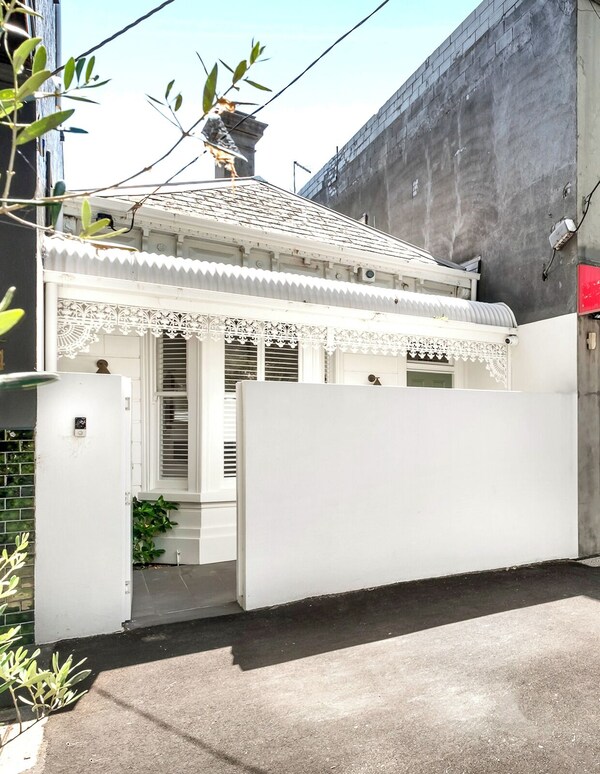 Luxury Villas The Village House (Walk To The Beach) - St Kilda