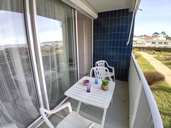 Saint Georges De Didonne - Duplex Apartment - Les Albatros - Facing The Beach - Royan
