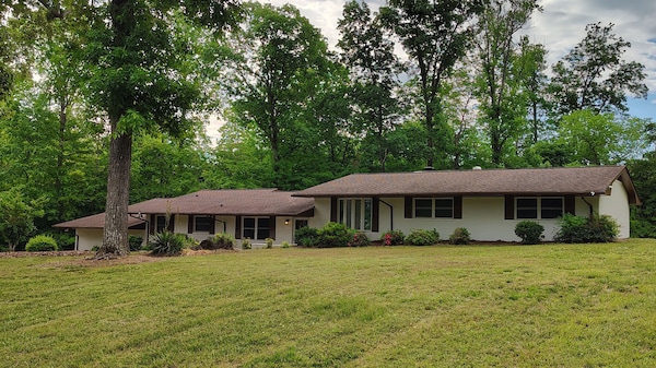 Charming 4-bedroom House With Wifi And Ac In Fabulous Charlotte - Belmont, NC