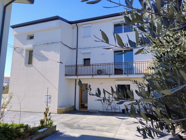 "Borgo Ragnitill" Amazing Holiday Home, 15 Guests, Lanciano (Ch) - Fossacesia