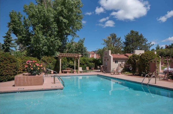 Eclectic Desert Charm Stay, Hot Tub, Pool & Trails - Sedona, AZ
