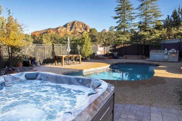 1 Acre Estate! Prime Location W/ Hot Tub, Pool, & Views - Sedona, AZ