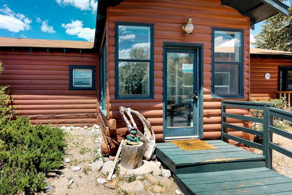"G" Goat Cabin - Affordable 4 Bedroom G - South Fork, CO