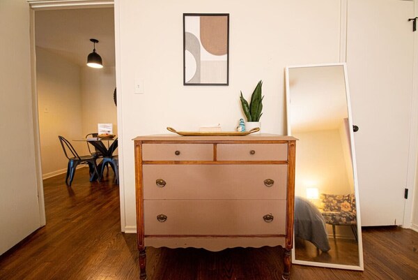 Downtown Digs With King Bed - North Little Rock, AR