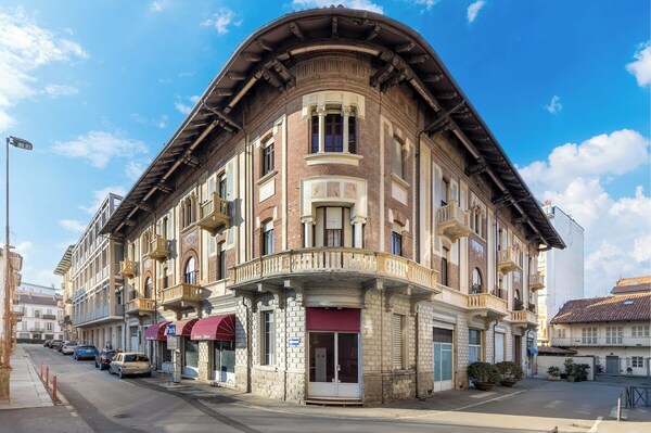 San Paolo 5 - One Bedroom Apartment, Sleeps 4 - Alba