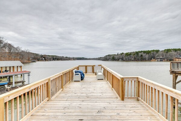 Deck & Lake Gaston Access: Dog-friendly Getaway - Lake Gaston