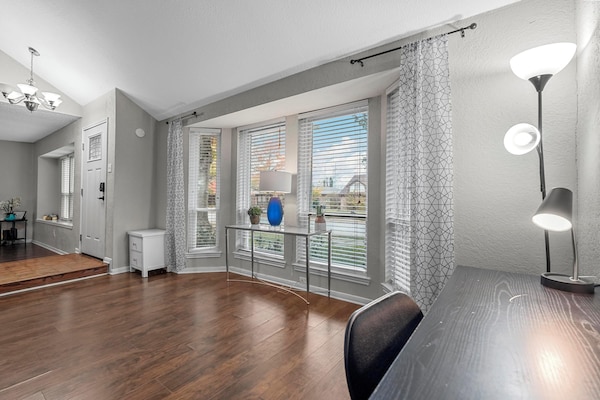 Gorgeous Garland 3br Getaway - Rowlett, TX