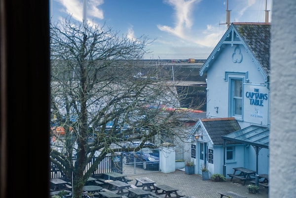 Driftwood Den - 1 Bedroom Apartment - Saundersfoot - 사운더스풋
