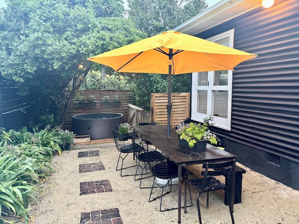 Sunny Seaside Escape - Raumati South - Paekākāriki