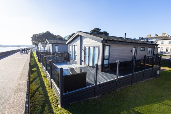 The Great Escape - A Frontline Lodge Overlooking Avon Beach - Mudeford