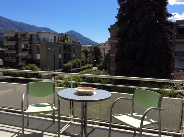 Studio Lumineux Et Moderne Dans Un Endroit Calme Et Ensoleillé Et Privilégié D'a - Ascona