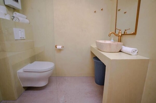 Second Floor Apartment For 5 People  Pirovac - Tisno