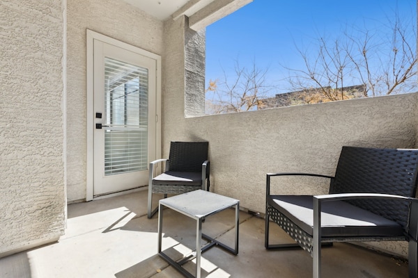 Cozysuites Glendale - Westgate With Pool! 01 - Sun City, AZ