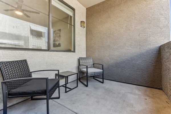Cozysuites Glendale  - Westgate With Pool! 02 - Glendale