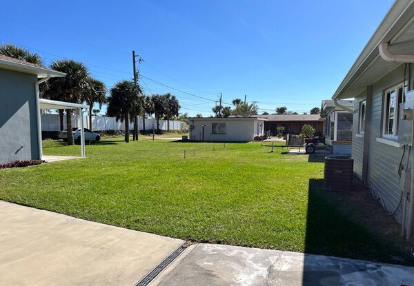 Huge Gameroom | Steps 2 Beach | Golf Simulator | Movie Theater - Daytona Beach Shores, FL