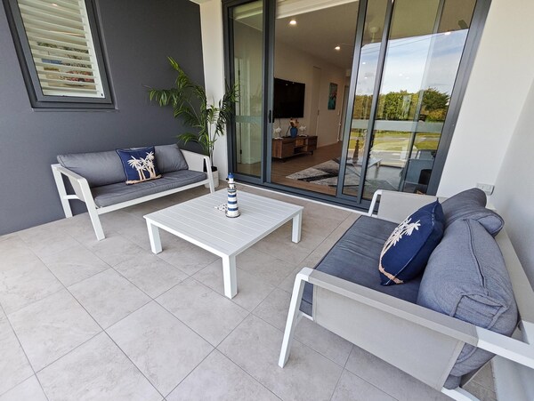 3br, 2ba Unit With Pool, Parking & Bbq In Gold Coast - Logan City