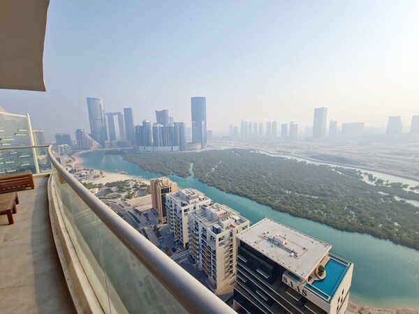 Harf2508a Chic 2-bedroom Apartment With Wifi, Ac In Awesome Abu Dhabi - Abu Dhabi