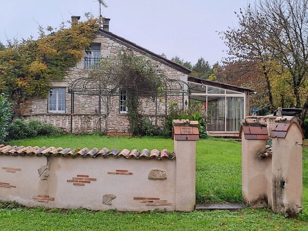 Grand Gîte Pleine Nature \Ngrande Capacité 15 Personnes \Nanimaux Acceptés - Sainte-Foy-la-Grande