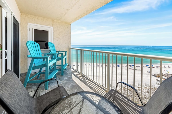 (723) Beautiful, Top Floor Unit W\/ Stunning Views! Free Beach Service - Destin, FL