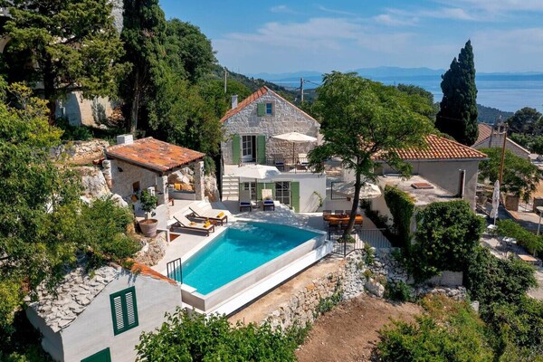 Villa Montes - Amazing Seaview - Makarska
