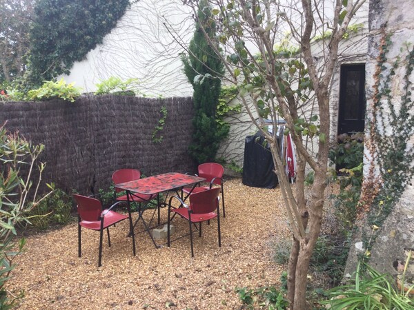 Duplex Studio With Small Garden At The Foot Of The Château - Nogent-le-Rotrou