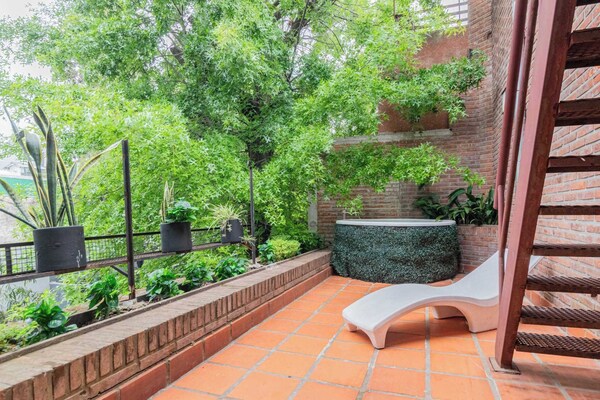 Fliphaus + Salvador 4600 - Casa Unica 5 Dorm Piscina & Bbq Plaza Armenia - 布宜諾斯艾利斯