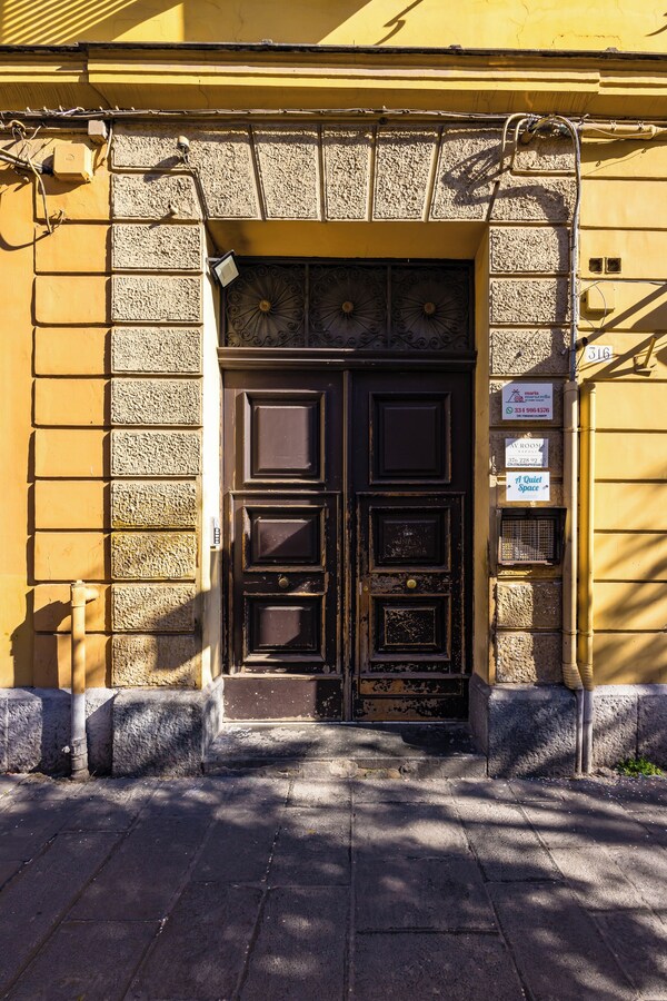 A Quiet Space - Design Sloping Roof Apartment Near Central Station - Naples
