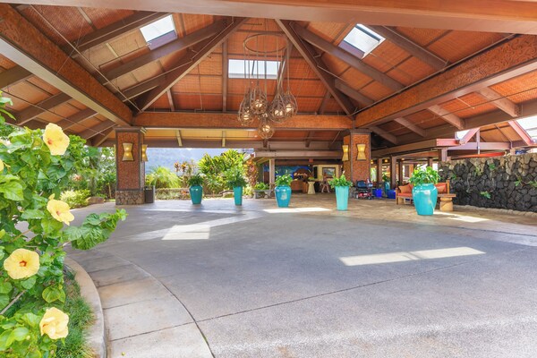 Top Floor Retreat W/mtn Views & Beach Access, 1537 - Kauai, HI