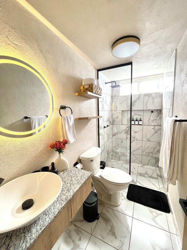 Acogedor Departamento Con Wifi, Terraza Con Vista Al Lago De Pátzcuaro, Elevador - Pátzcuaro