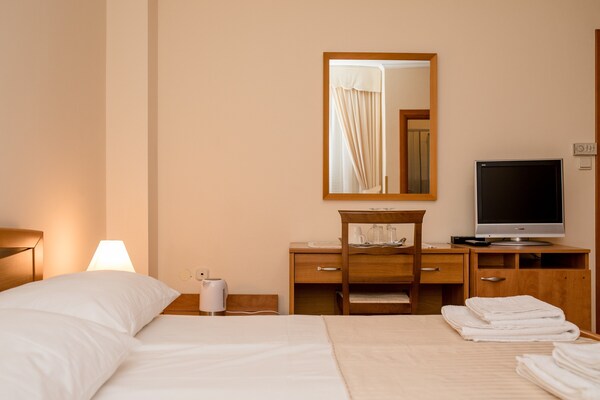 Guest House Villa Anggela - Double Room With Balcony And Sea View - Rab