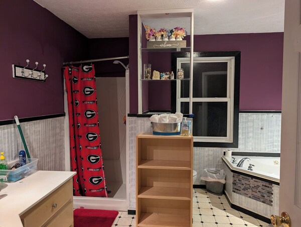 Suite With Private Entrance, Bathroom And Deck.\nshort Commute To Athens, Hartwel - Victoria Bryant State Park, Royston