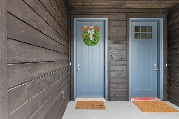 Blue Bear Lake Townhome - Bear Lake State Park, St Charles