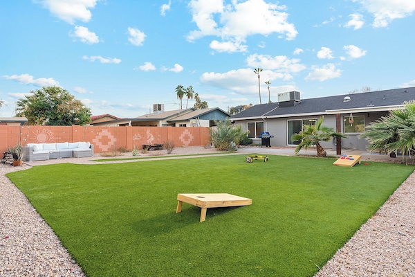 High Speed Internet, Smart Monitor, Double Shower - Mesa, AZ