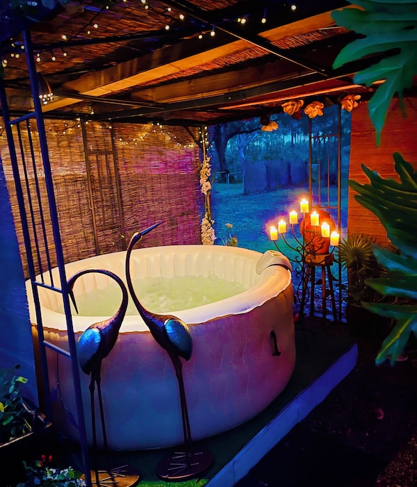 Rustic Cozy Mud Brick Cottage A Unique Cozy Quiet Place With Hot Tub & Fire Pit - Coonabarabran