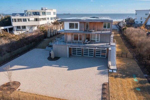 Oceanfront Luxury Modern Home Stunning Views!! - Westhampton Beach, NY