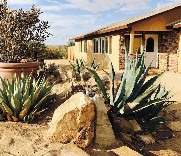 Lil Hacienda - Charming 3-bedroom Home In Joshua Tree- Hike, Stargaze & Chill - 約書亞樹