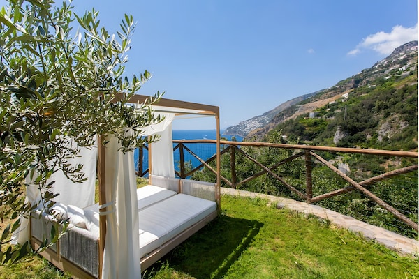Holiday Home 'Romantico Casale Di Lusso Con Spa' With Sea View, Wi-fi And Air Conditioning - Maiori