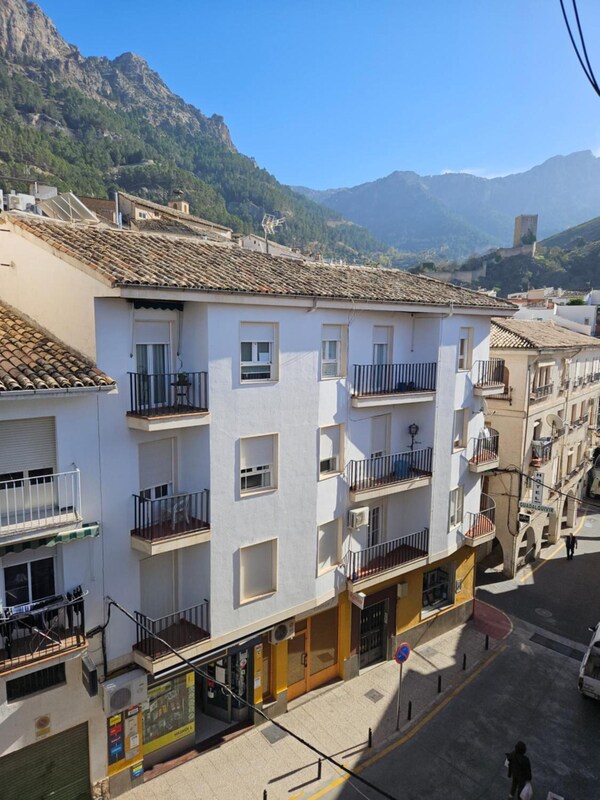 Apartamento 'Centrico Y Acogedor' Con Vistas A La Montaña, Wi-fi Y Aire Acondicionado - Cazorla
